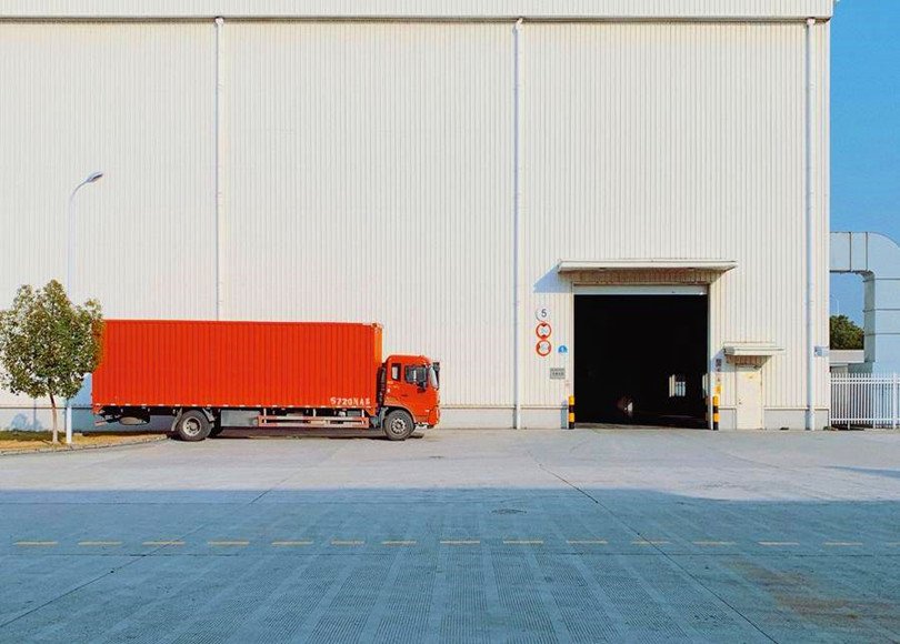 steel structure logistics warehouse building fabricated by Qingdao ...